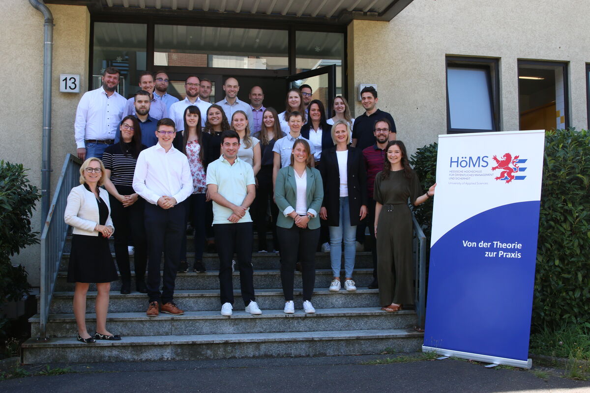 Neuer Master-Studiengang Public Management 2023 startet | HöMS